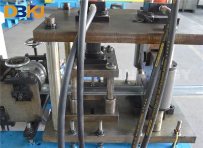 Cina Rotolo manuale dello sportello di rotolamento di Decoiler che forma macchina per 13 stazioni di formazione in vendita