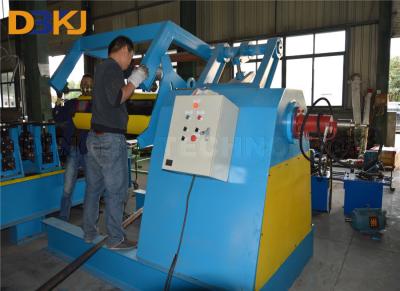 Cina macchina d'acciaio automatica della taglierina di larghezza 5T Decoiler di 1250mm in vendita