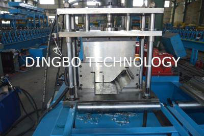 中国 15m/min機械を形作るチェーン伝達0.8mm K様式の溝ロール 販売のため