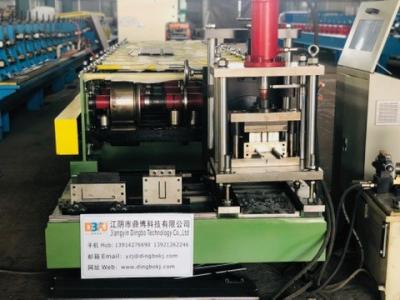 Cina Rotolo di perforazione idraulico dello sportello di 1.0mm che forma macchina con il touch screen in vendita