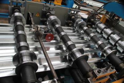 Cina Coperture Roll Sheet formatrice con velocità di 10-15 m/min per materiale da costruzione in vendita