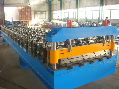 Cina rotolo del pannello del tetto 5.5kw che forma macchina con il sistema di controllo dello SpA del touch screen in vendita
