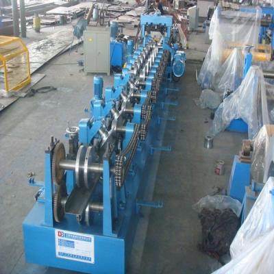 Cina Z arcareccio Roll macchina di formatura con Cr cuscinetto in acciaio 16 gruppi rullo stazione in vendita
