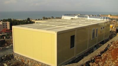 China Custom-made Combined Prefab Container House, Galvanized Steel Frame with Marine Paint factory