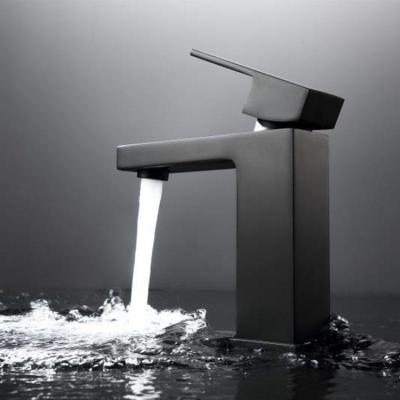 China Dirt Resistant Brushed Black Dish Washing Faucet Electroplating Matte Black Basin Taps for sale