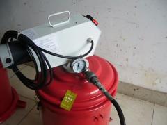 Portable 24V 220V Electric Grease Pump 280-320mm Dia Tank
