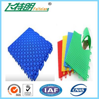 Cina La plastica ha gommato il collegamento/delle piastrelle per pavimento forma atletica variopinta dell'arco delle mattonelle di pavimentazione in vendita