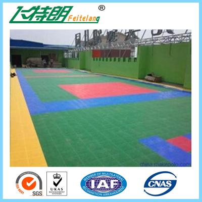 Cina Piastrelle per pavimento di gomma di collegamento 304.8×304.8×12.2 millimetro del campo da pallacanestro in vendita