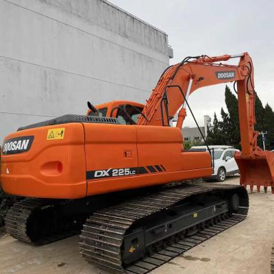 Cina Escavatore originale usato da 22 tonnellate Escavatore idraulico Doosan DX220 in vendita