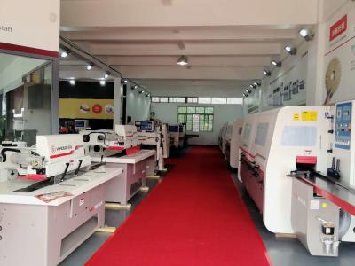 中国 8 - 140mmの厚さの木製のプレーナー機械、Windowsのための4つの側面の紡錘の形成するもののカッター 販売のため