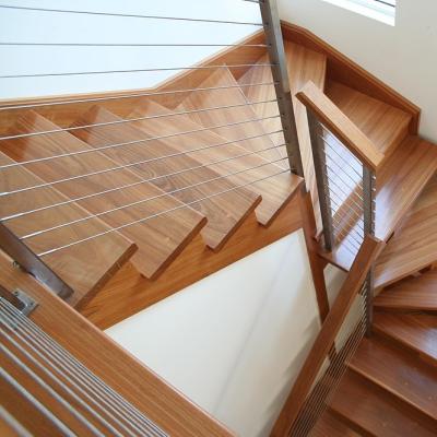 China 2018 high quality stainless steel square post cable railing with wood handrail price for sale