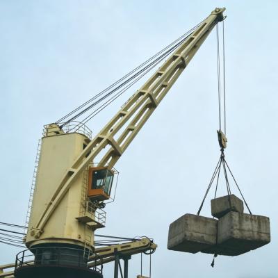 China Wire Rope Luffing Crane, Fixed Marine/Port Crane with Full Load Luffing for sale