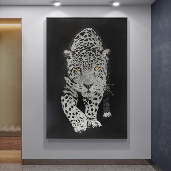 Quality Modern Animal Leopard Wall Painting Crystal Porcelain Wall Art Custom Designs for sale
