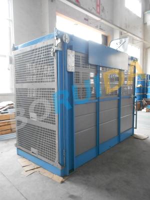 中国 2000kg Double Car Industrial Elevators Construction Material Handling Equipment 販売のため