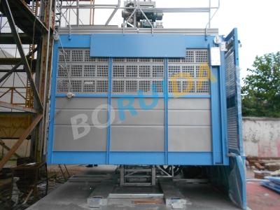 Cina Construction Material Lift Equipment Hoisting Machine for transporting passenger in vendita