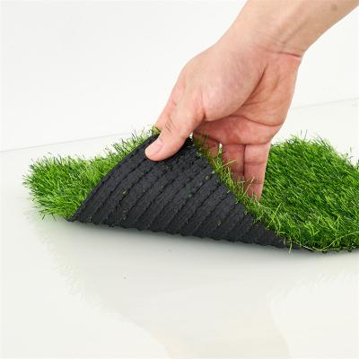 Cina Decorazione da giardino 50 mm tappeto erboso per esterni in erba finta anti usura in vendita