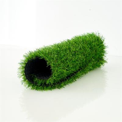 Cina Tappeto erboso artificiale di plastica in condizioni ambientali artificiale del cortile dell'erba 15mm in vendita