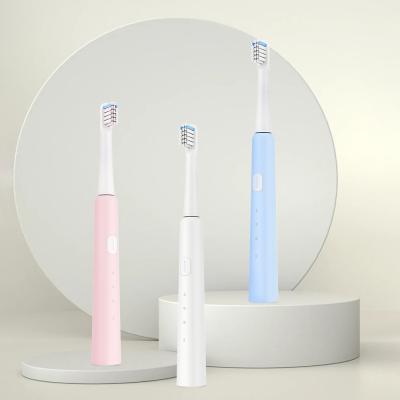 China Tragbare Schallzahnbürste mit 70 Tagen Laufzeit, 25.000 VPM und 2 Bürstenköpfen zu verkaufen