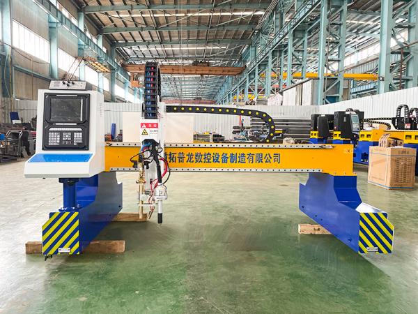 Quality Servo Motor Heavy Gantry Cnc Plasma Cutter Machine Effective Cutting Area for sale
