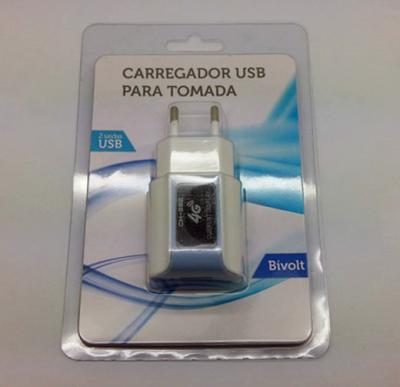 Cina Adattatore portatile principale di viaggio del caricabatteria del Usb dello schermo di visualizzazione con il Usb in vendita