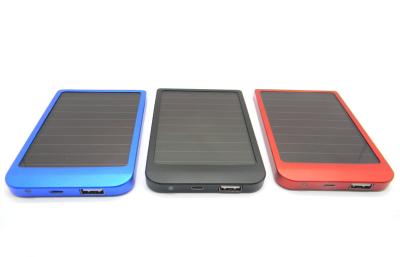 Cina La Banca con 2600mAh, uscita 5V 800mAh di energia solare in vendita