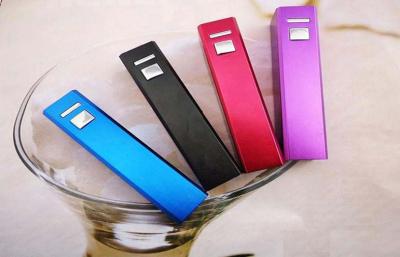 Cina La Banca mobile per Samsung, smartphone, 2600mAh di potere del rossetto alla moda delle donne con colore facoltativo in vendita
