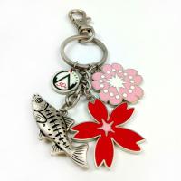 China Custom Zinc Alloy Die Casting Keychains with Soft Enamel 3D Design 50mm for sale