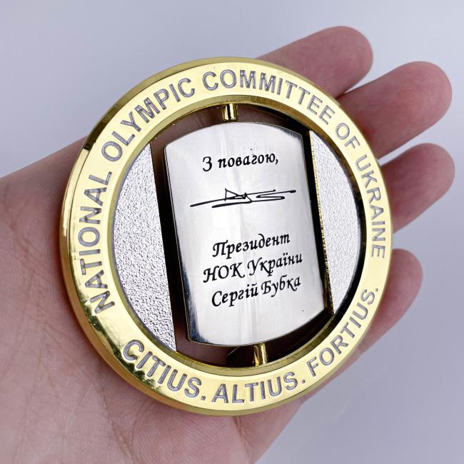 Collaborative Spinning Commemorative Coins Design Service for Personalized Art Gifts