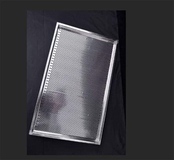 Quality Punching Mesh Oven Tray 1mm 1.5mm Wire Diameter Mesh Pizza Tray for sale