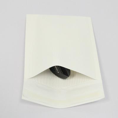 China Corrugated Eco Friendly Recycled Paper Shipping Envelopes 30x40cm For Fragile Items for sale