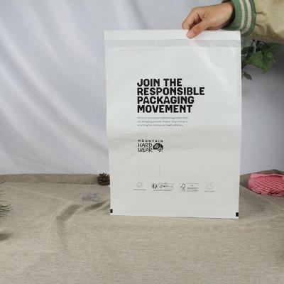 China Glossy Film Paper Envelope Bag 15x20cm Recyclable Reusable Mailing Envelopes for sale