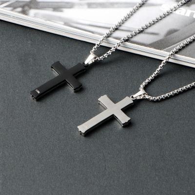 Cina Nuovi gioielli in acciaio inossidabile con disegni alla moda e personalizzati, collana scavata, semplice pendente di croce maschile in vendita