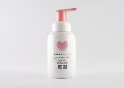 中国 ローション ポンプ丸型の容器が付いている300mlミルク ボディ洗浄シャンプーのびん 販売のため