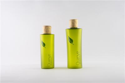 China O cosmético plástico dos cuidados com a pele engarrafa recipientes para loções e desnata QY-NSET-003 à venda