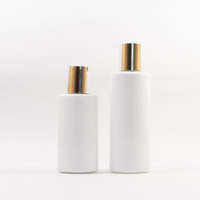 中国 金の帽子が付いている白い円形150ml 200mlのプラスチック化粧品のびん 販売のため