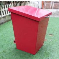China Curbside Wall Mounted Dog Waste Bin , Pet Waste Station Rectangular Shape for sale