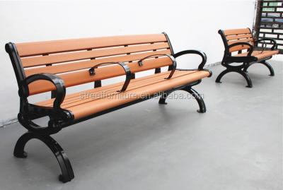 Cina Banchi in plastica riciclata per esterni da 3 posti con gambe in alluminio fuso Lunghezza 1800 mm in vendita