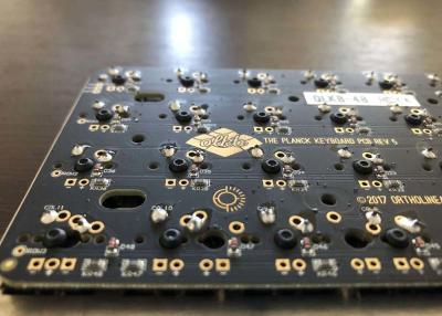 中国 6oz ホットスワップ可能なキーボード 60 17 レイヤー Bluetooth PCB キーボード 販売のため