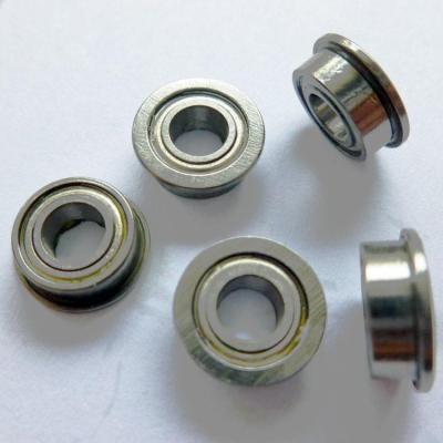 Cina Cuscinetto miniatura della flangia sigillato metallo con le dimensioni di foro 2mm a 10mm F682ZZ per i robot in vendita