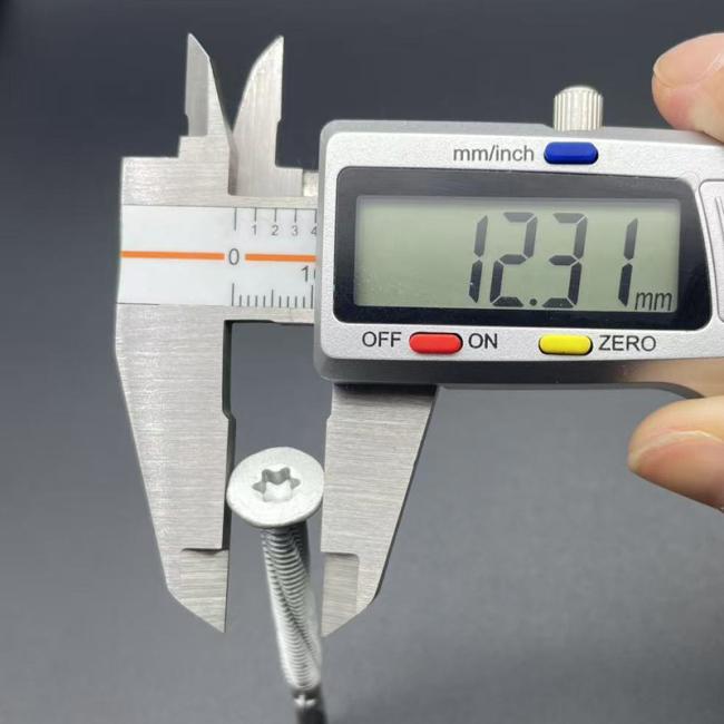 Hexagonal star groove design of clamping tool