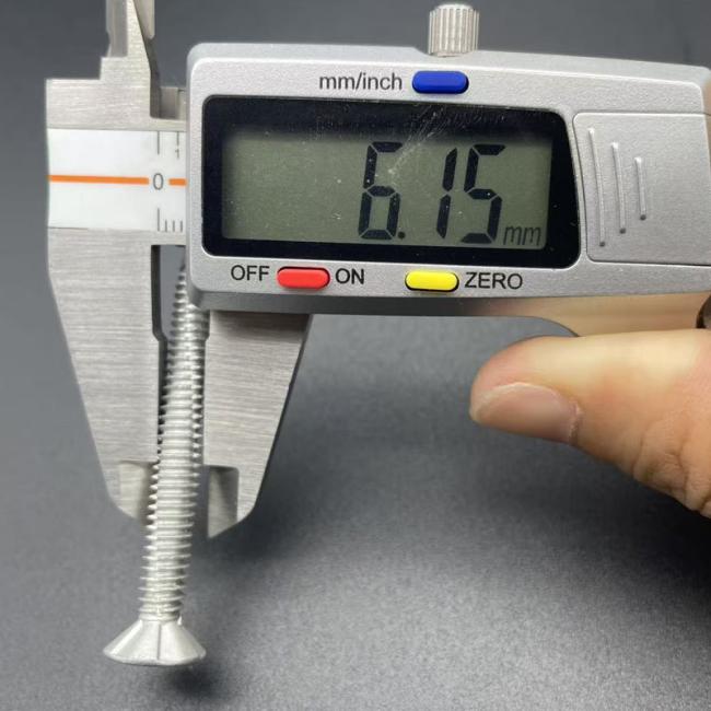 Close-up of slot design for chip removal