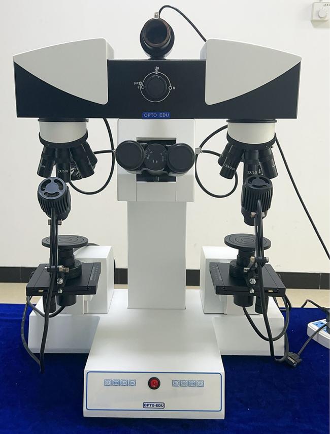 Microscope with all accessories