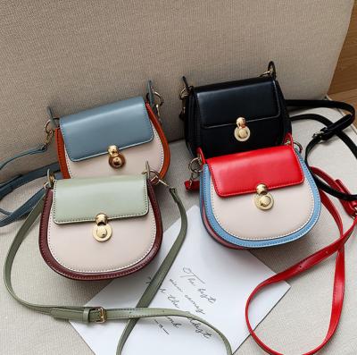 China BFJB-0002,yiwu female pu single shoulder crossbody small half round bag for sale