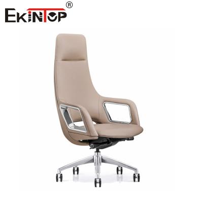 Китай Luxury Meets Functionality Executive Leather Office Chair Adjustable продается