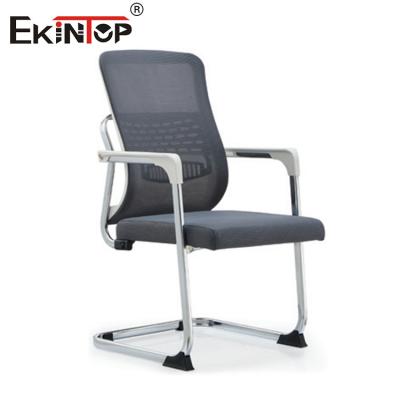 中国 Executive Office Chair With Mesh Fabric Modern Style And Armrests 販売のため