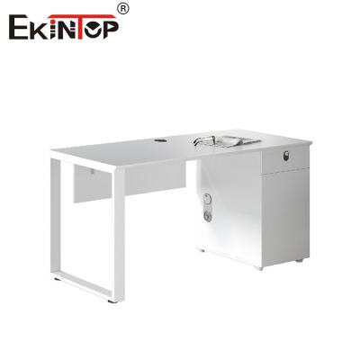China Minimalist Modern Office Furniture Cheap Office Desk With Metal Legs for sale