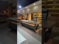 L dá forma ao MDF moderno da tabela de extensão da mesa do estilo que pinta a mesa de escritório de madeira