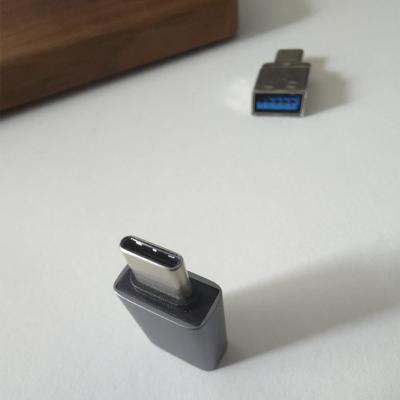 中国 小型 3.1 M to USB A F USB C アダプター OTG対応 5Gbps速度 メタルボディ 販売のため