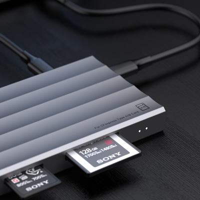 China MultiPort 4 In 1 Universal Card Reader For CFexpress TYPE A TYPE B SD Micro SD TF Memory Card Combo for sale