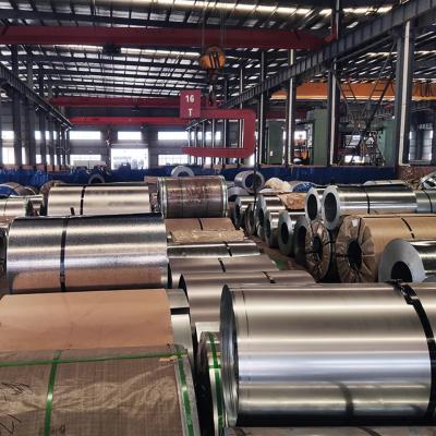 中国 ASTM A36 鋼筋コイル 亜鉛 覆い ホットディップ 1000mm 幅 屋根用シート 販売のため